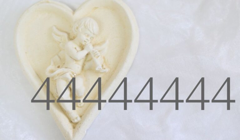 天使數字44444444的含義是『許多的天使正在用愛包圍著您』｜天使數字 Angel Number